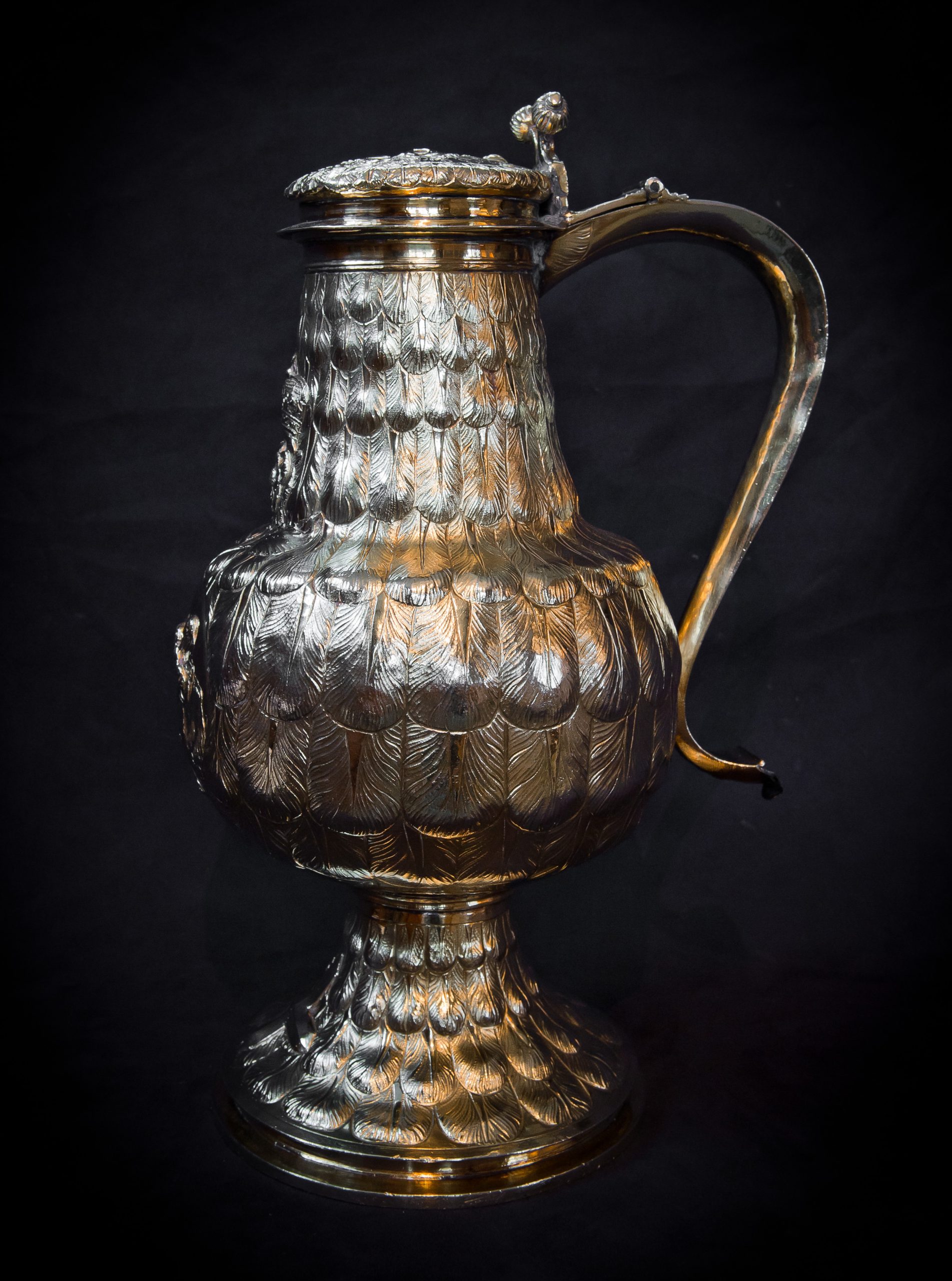 Feathers on a flagon - College of St George